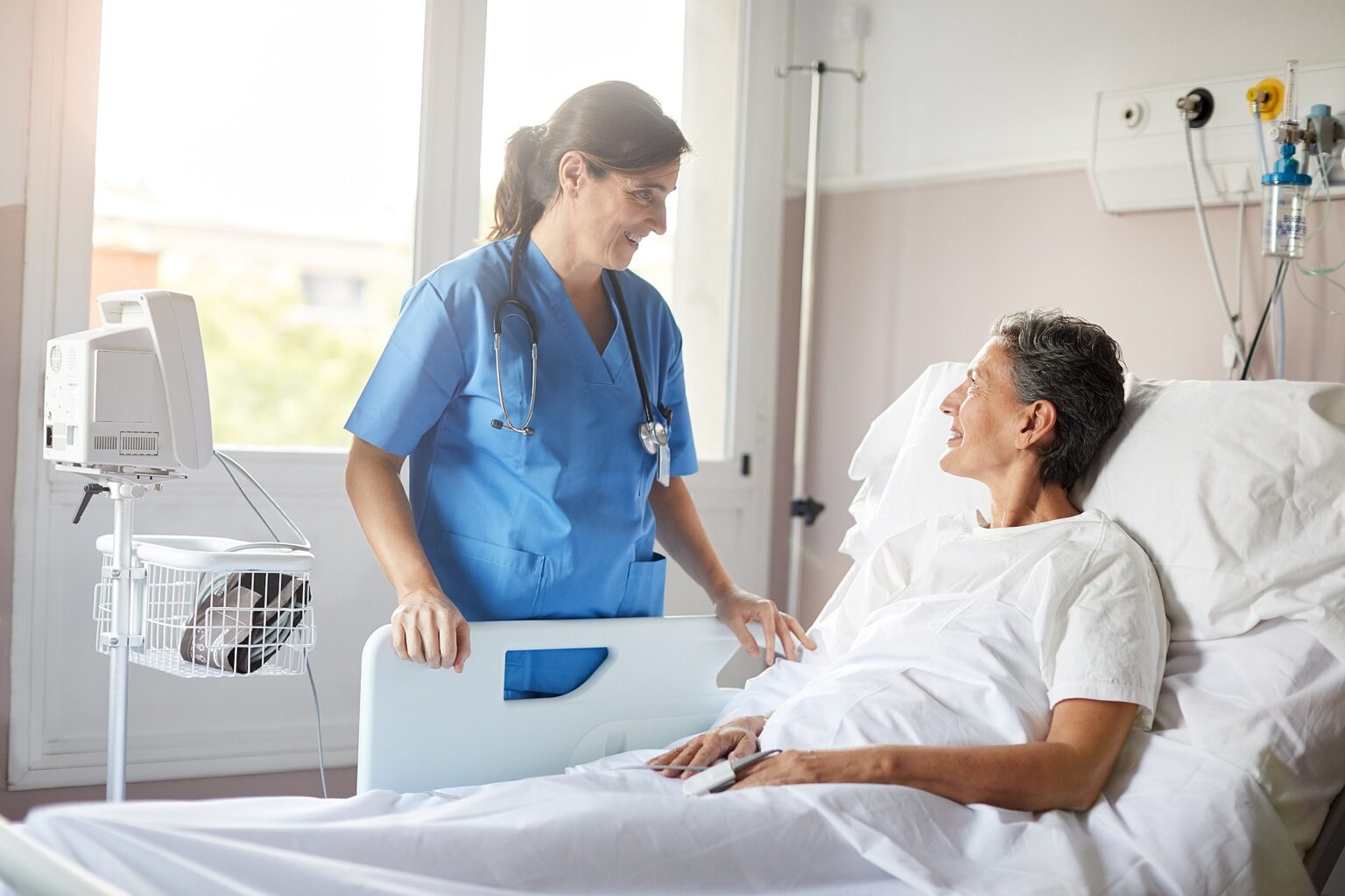 Qual a importância da comunicação na enfermagem? | Escola de Enfermagem ...